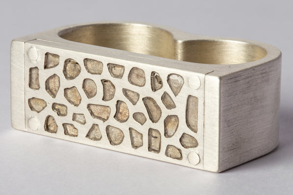 Plate Rings – Parts of Four